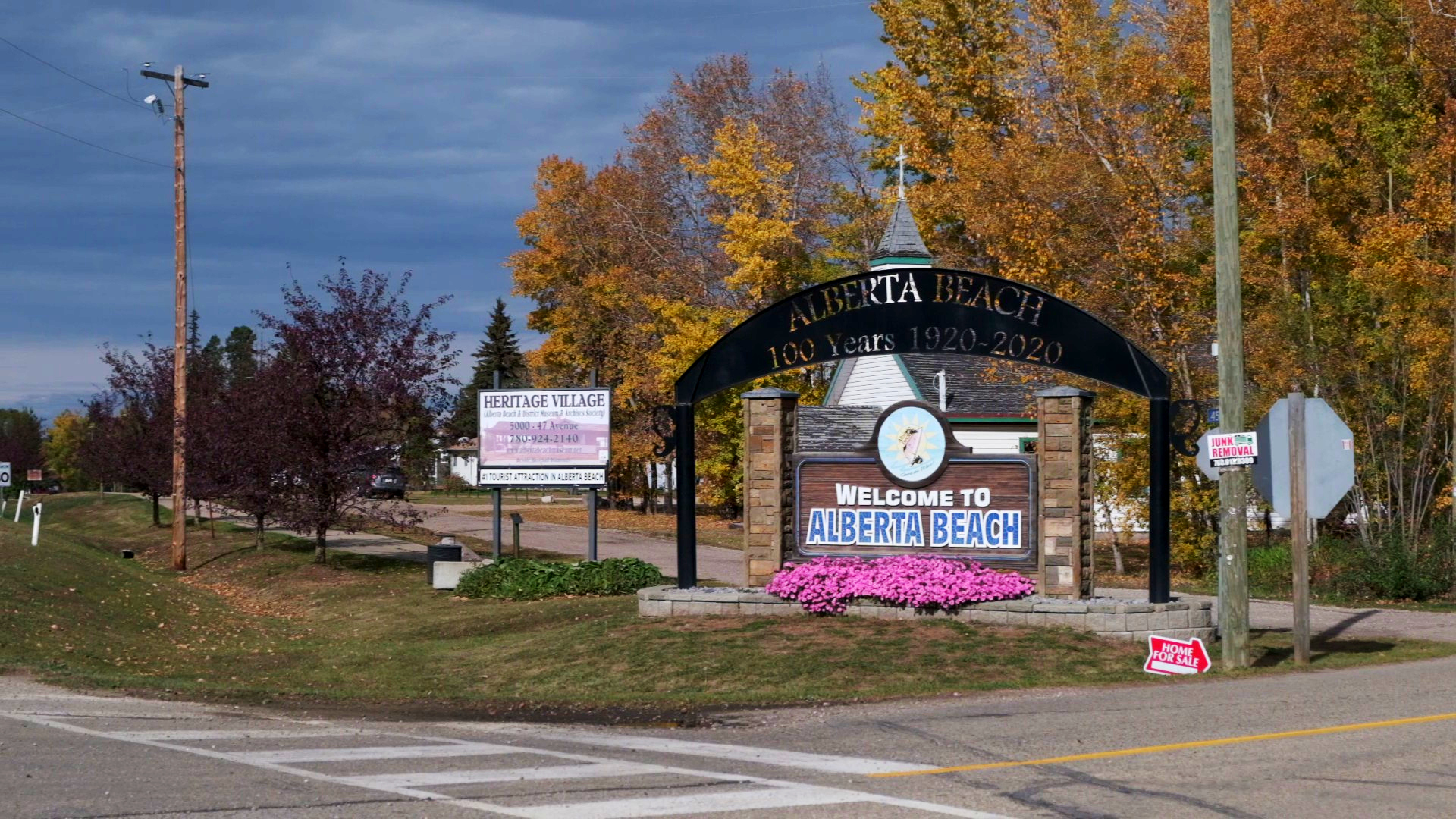 Alberta Beach: Where the Lake Made a Town